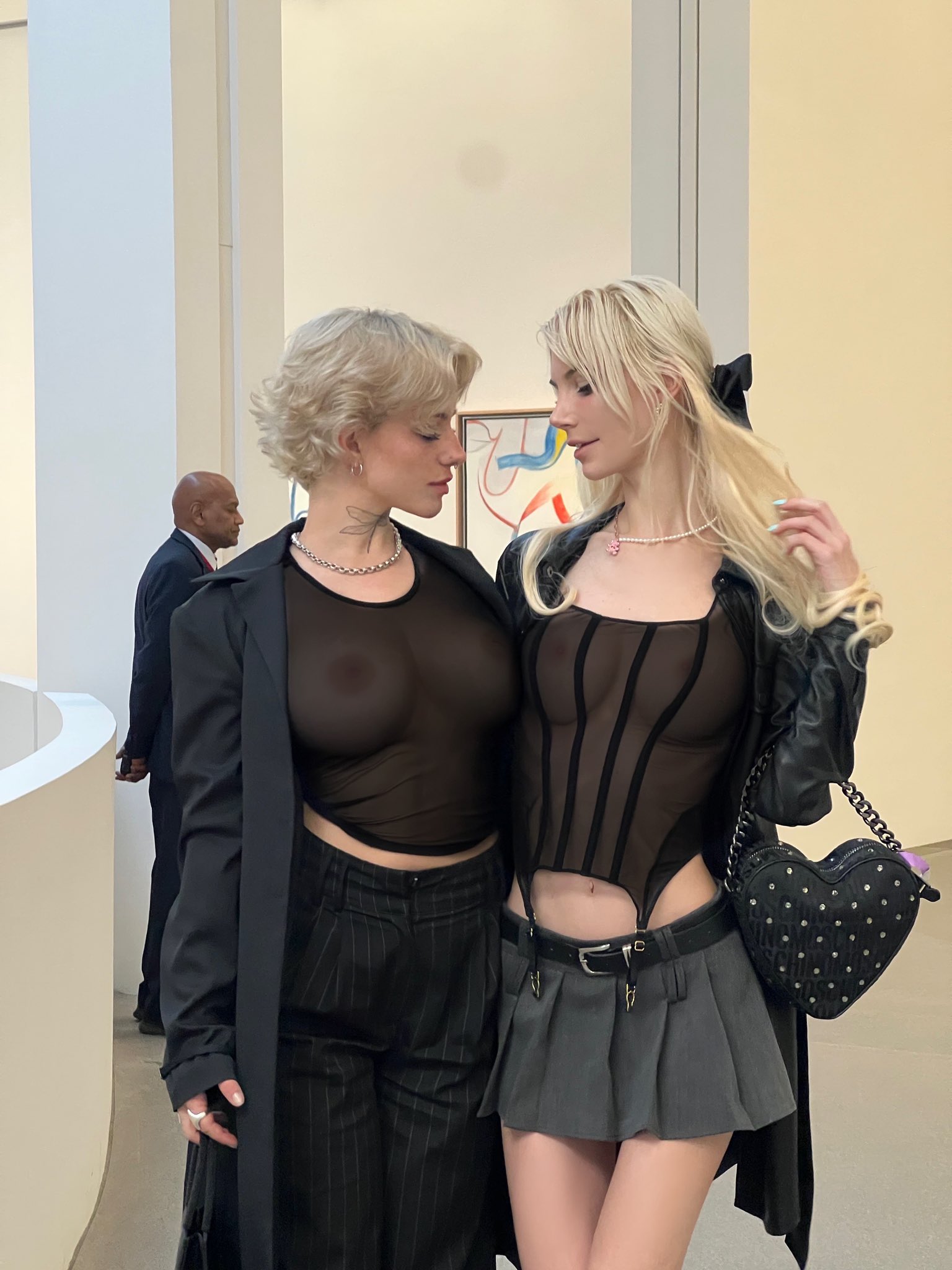 Solved Platinum Blonde With A Dragonfly Throat Tattoo Freeones Forum The Free Munity