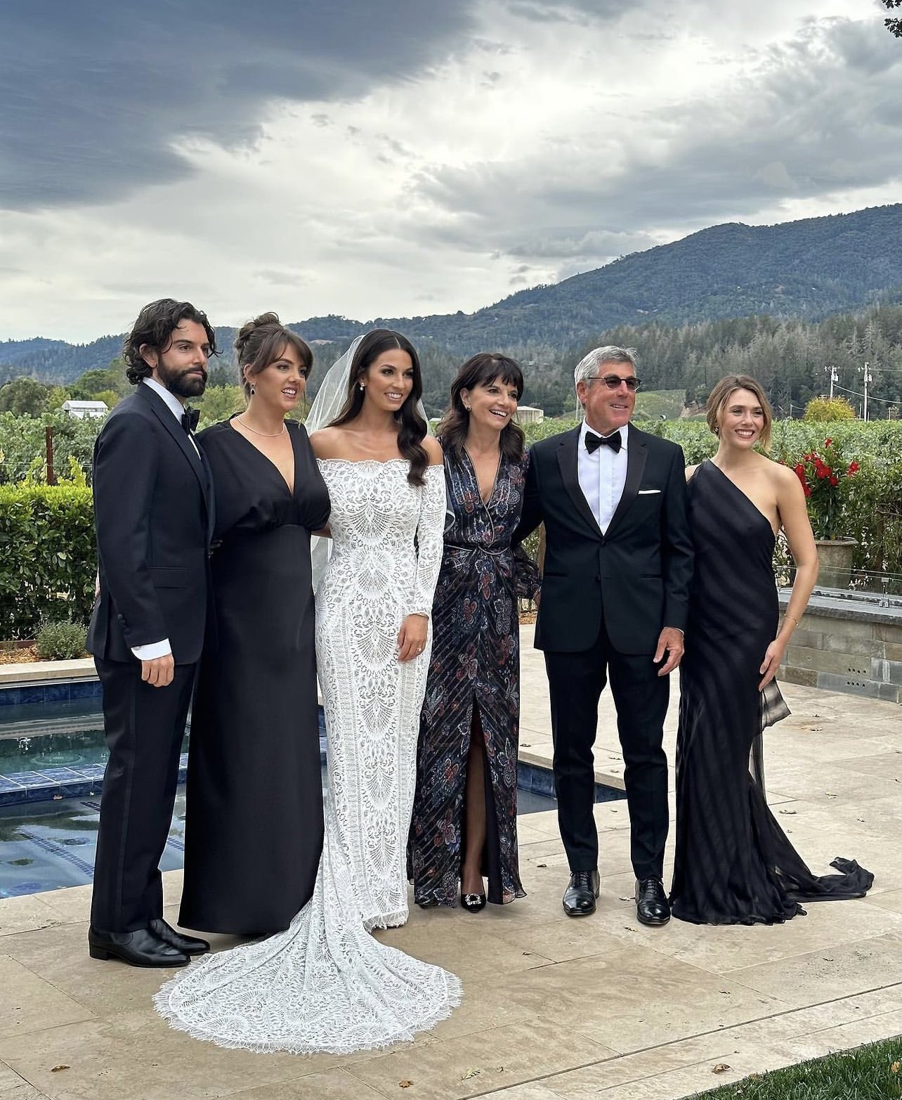 Elizabeth olsen wedding dress 60 photos - Astyledwedding.com