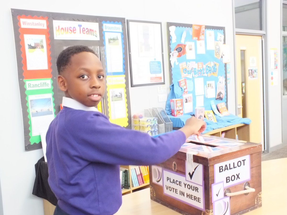 Queensmead School Dates Clipart