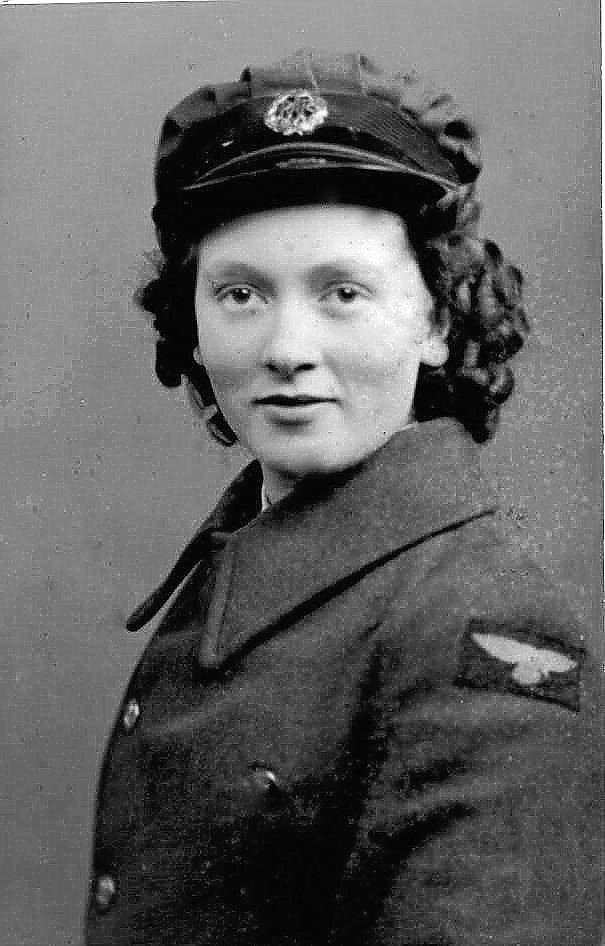 Gerry Jackson's Instagram, Twitter & Facebook on IDCrawl