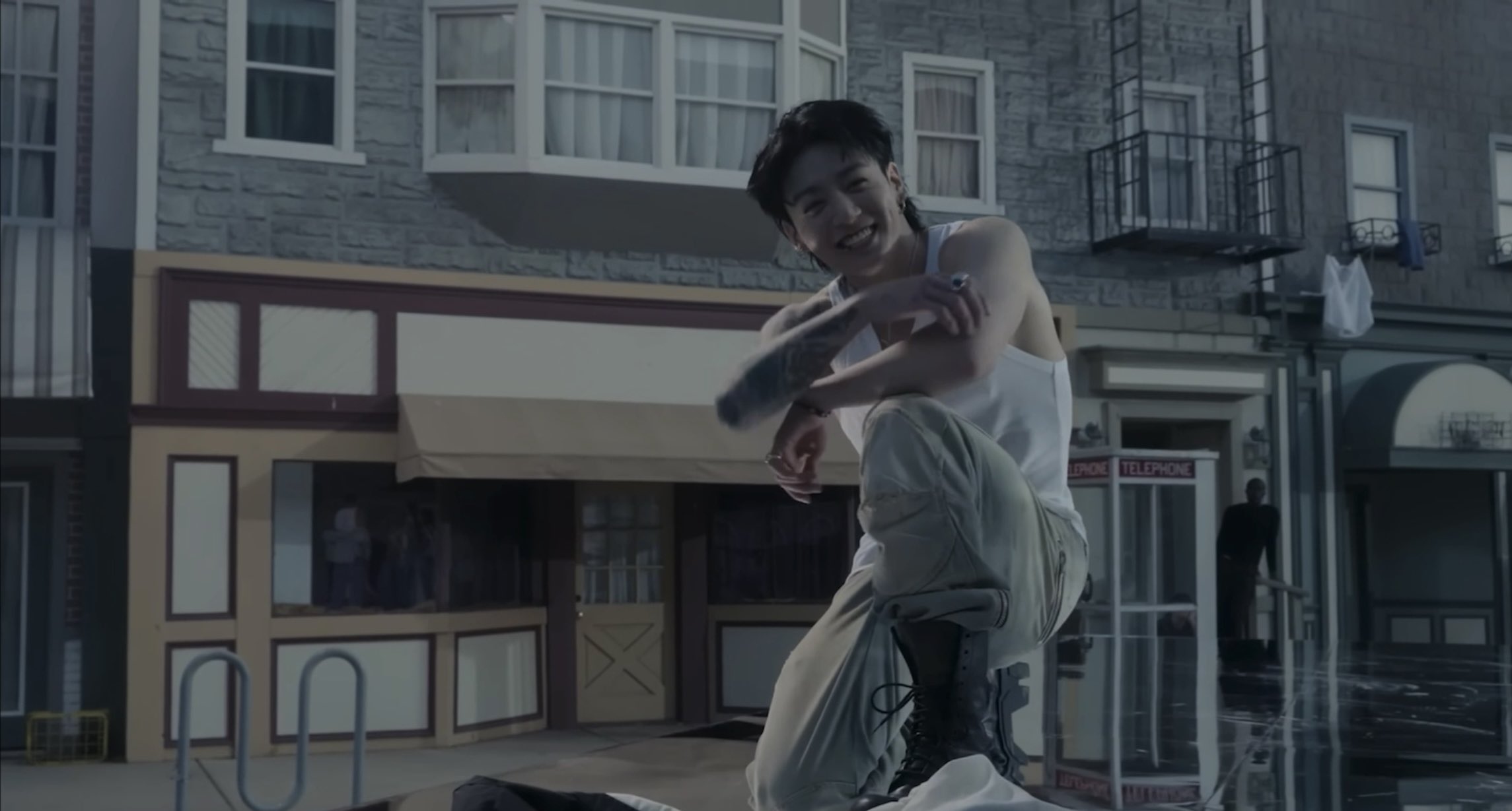 グク 3D MVシューティングビデオ公開 | LoveBTSfromJapan