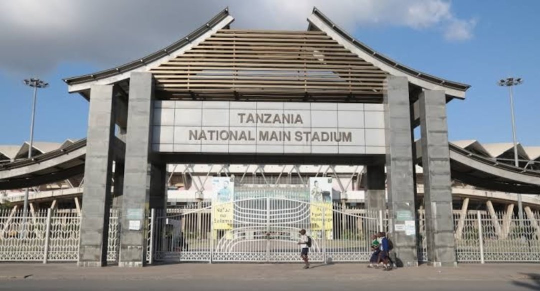 Kama ulikua hujui hii acha nikujuze Uwanja wa Benjamin Mkapa yaani ...