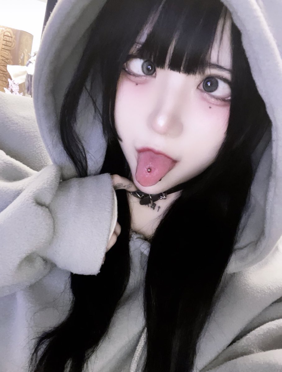 ピアスしたよ (*´∇`*)