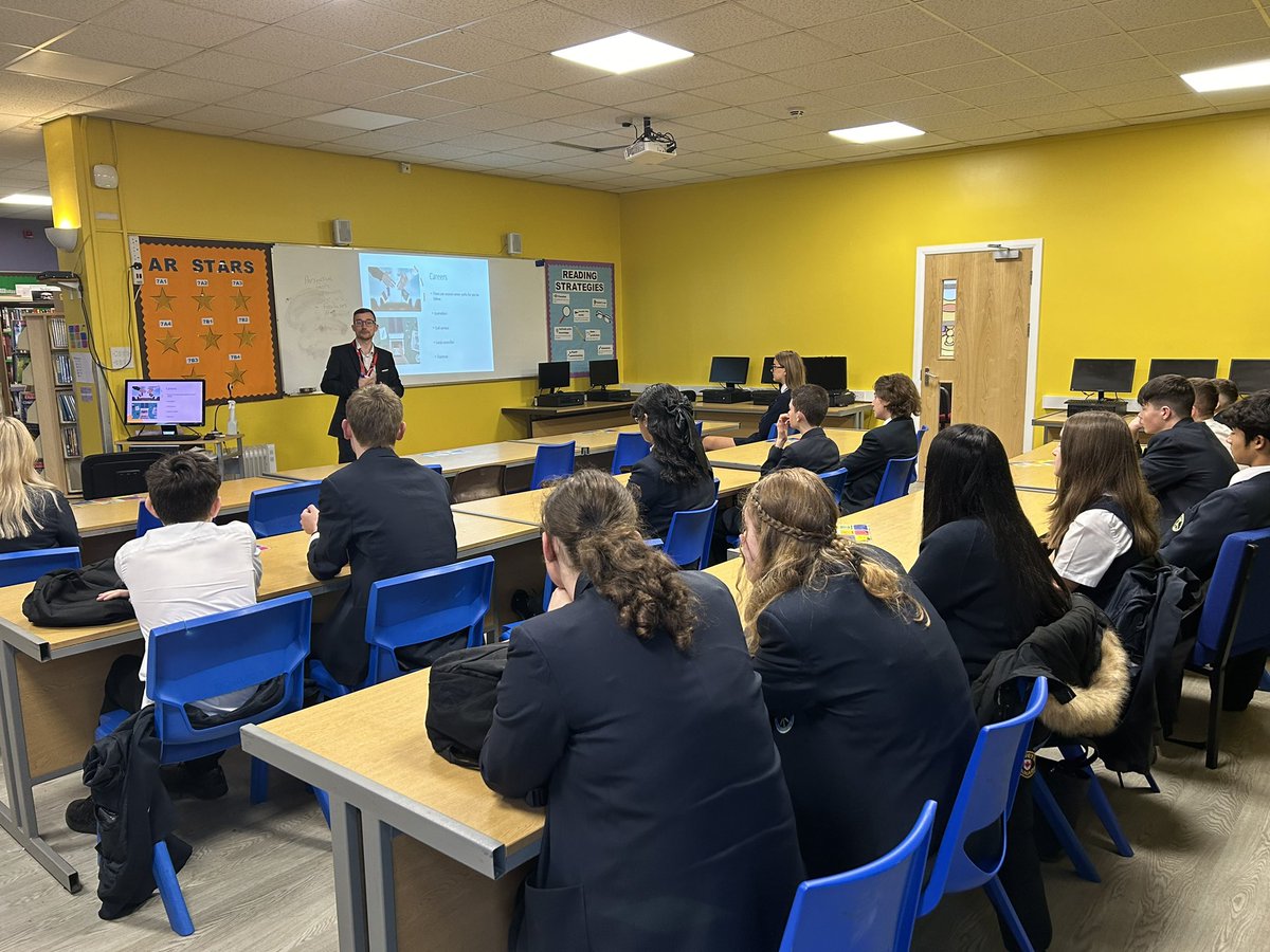 Welcome to Holy Cross College