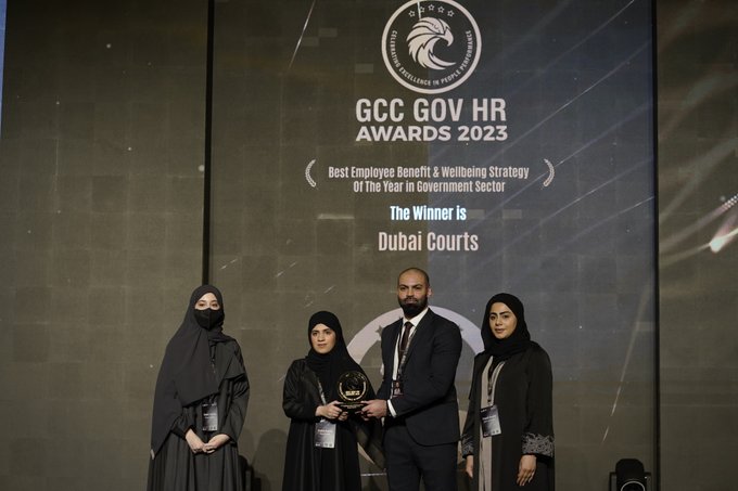 Justice News247Dubai Courts gets awarded Best Employee Benefit & Wellbeing Strategy Of The Year ...