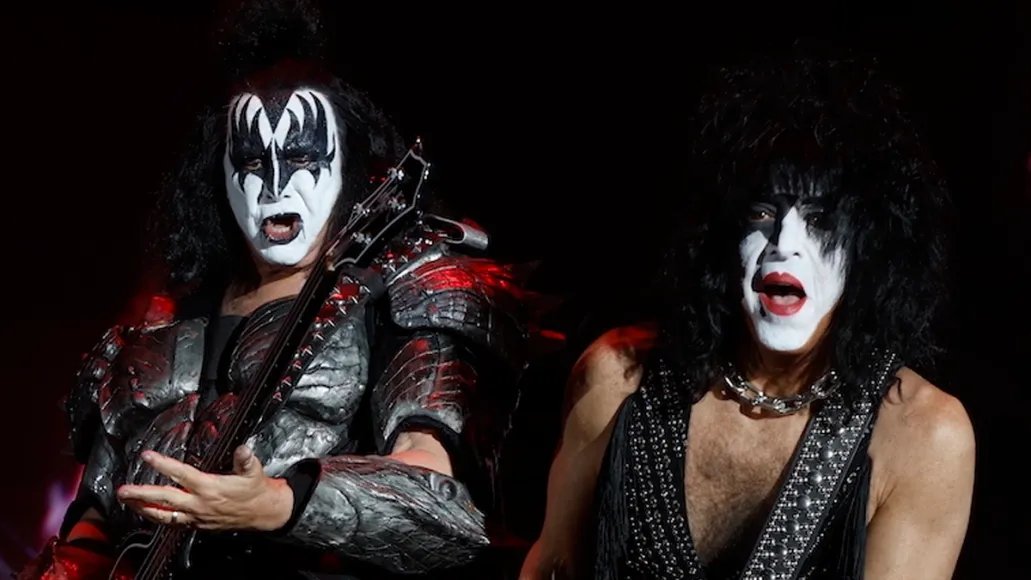 Kiss Guitarist Dies