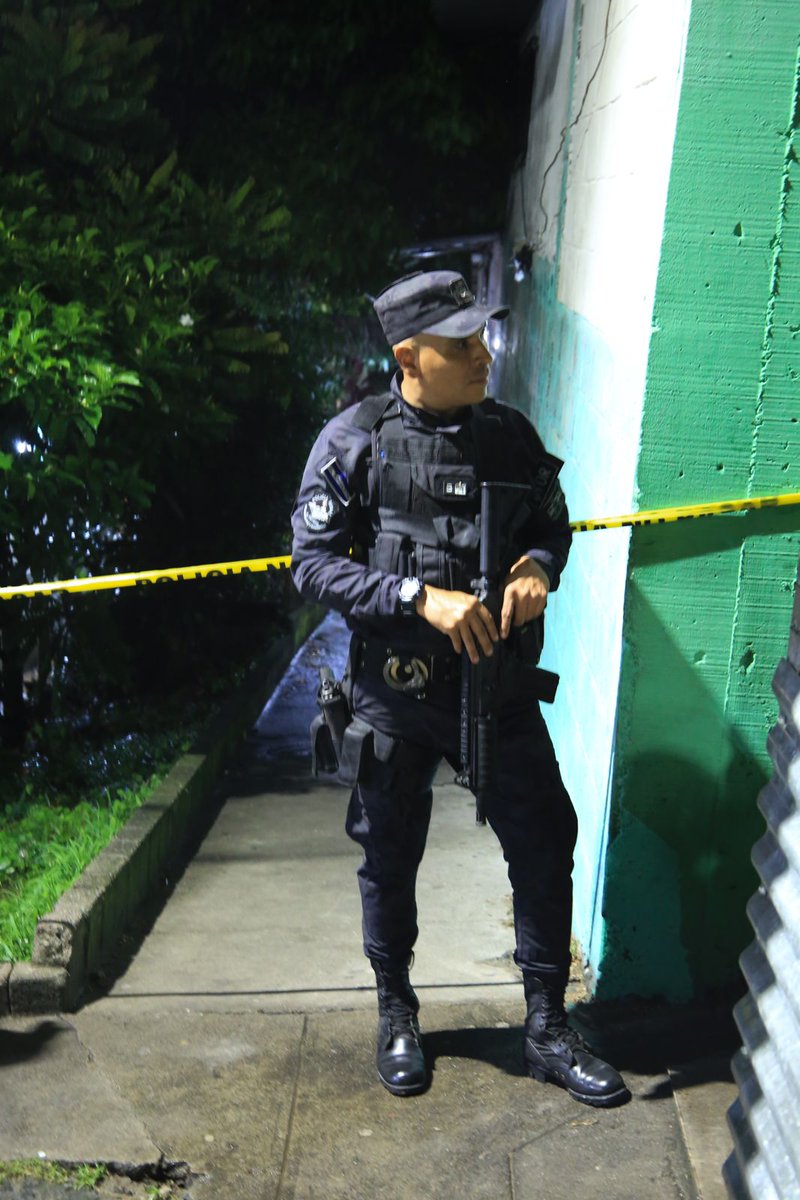 Presentamos a Edwin Mauricio Alvarado Lazo de 50 años, quién asesinó a ...