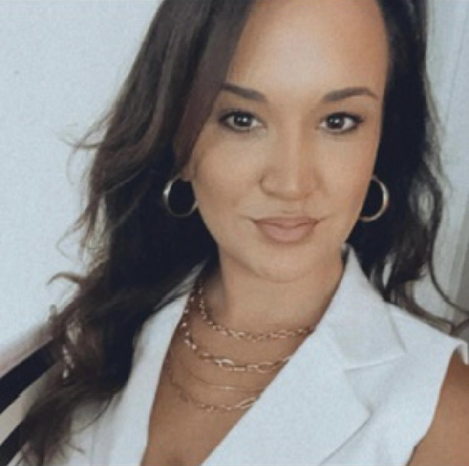 Aileen Coyle's Instagram, Twitter & Facebook on IDCrawl