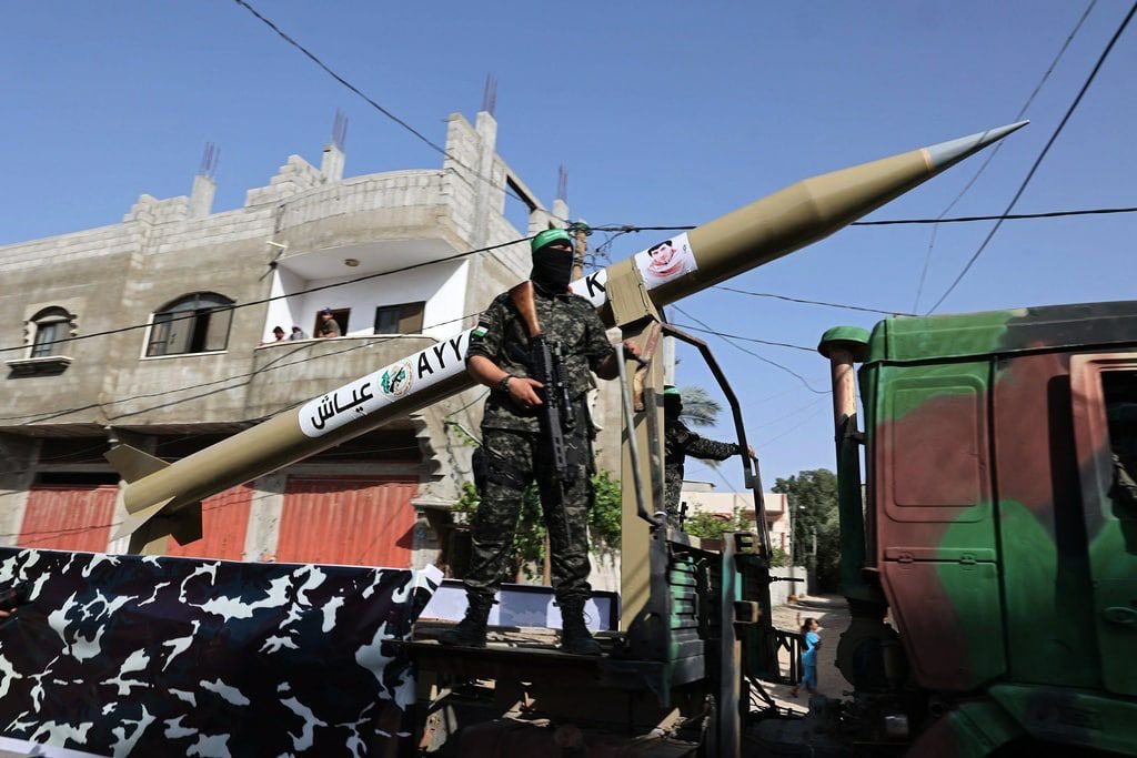 Akhirnya. Roket Ayyash 250 dilancarkan. Roket ini miliki jarak paling ...