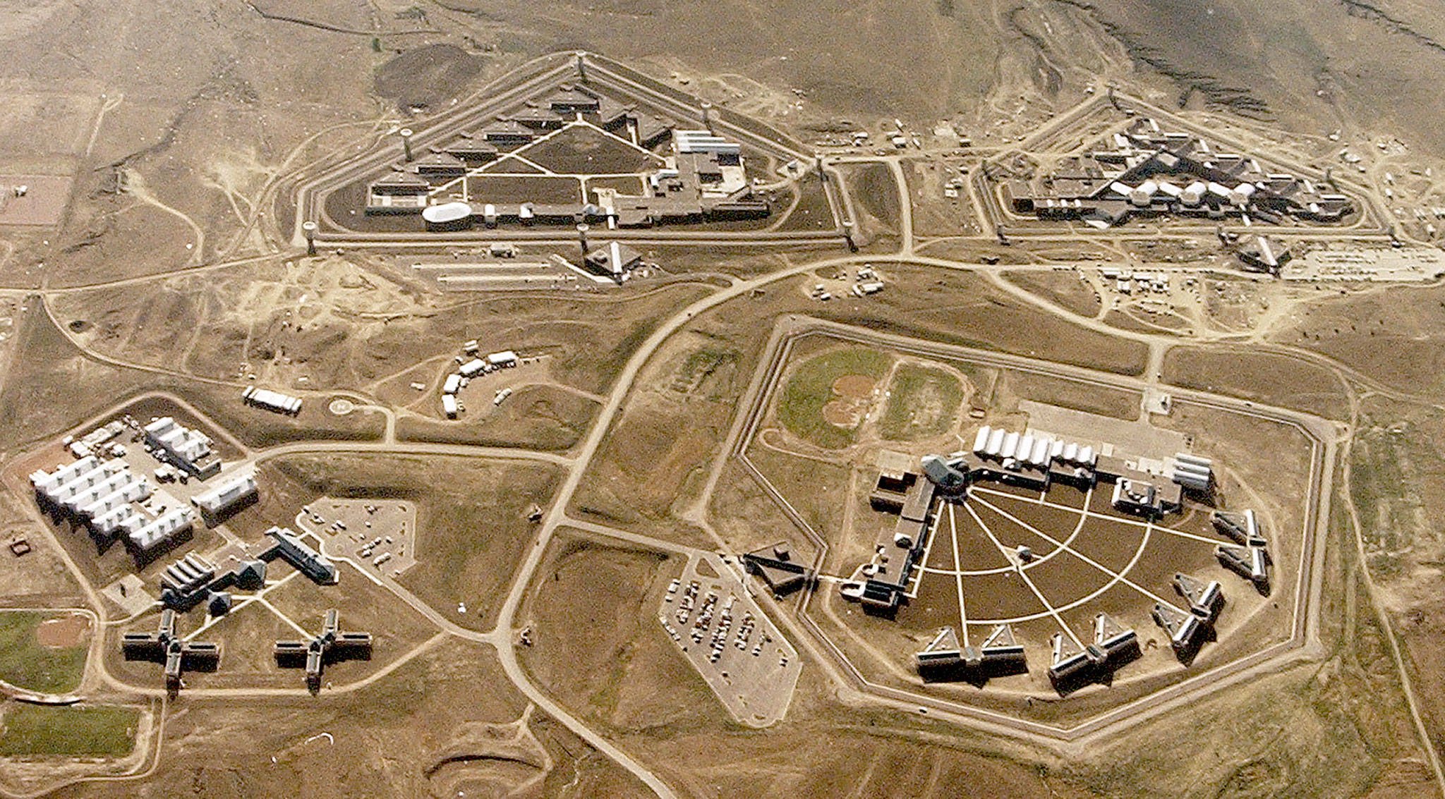 Famous Prisoners In Florence Colorado 2 Adx Florence Supermax
