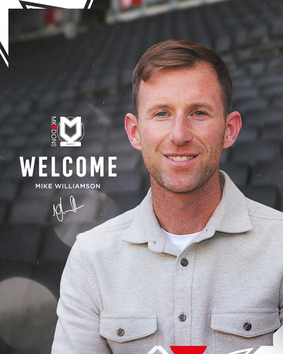 Mike Williamson Neck Tattoos Mitchell & Ness NBA New York Knicks Team