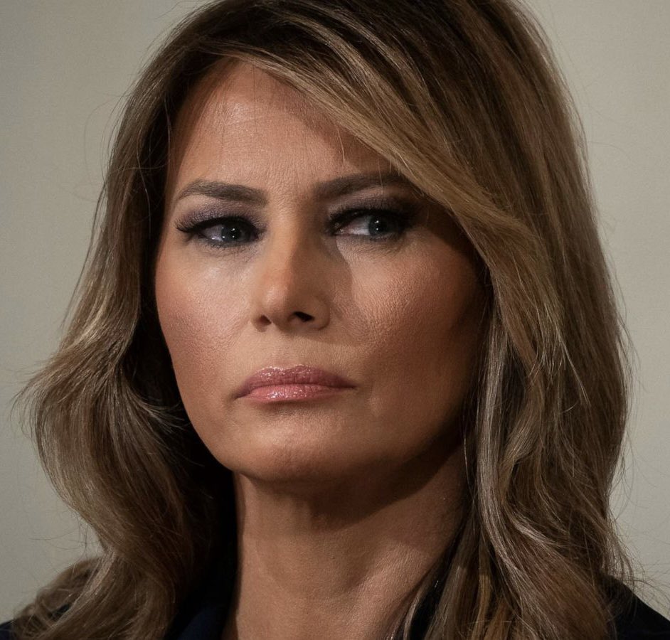 Gwen Watson's Instagram, Twitter & Facebook on IDCrawl