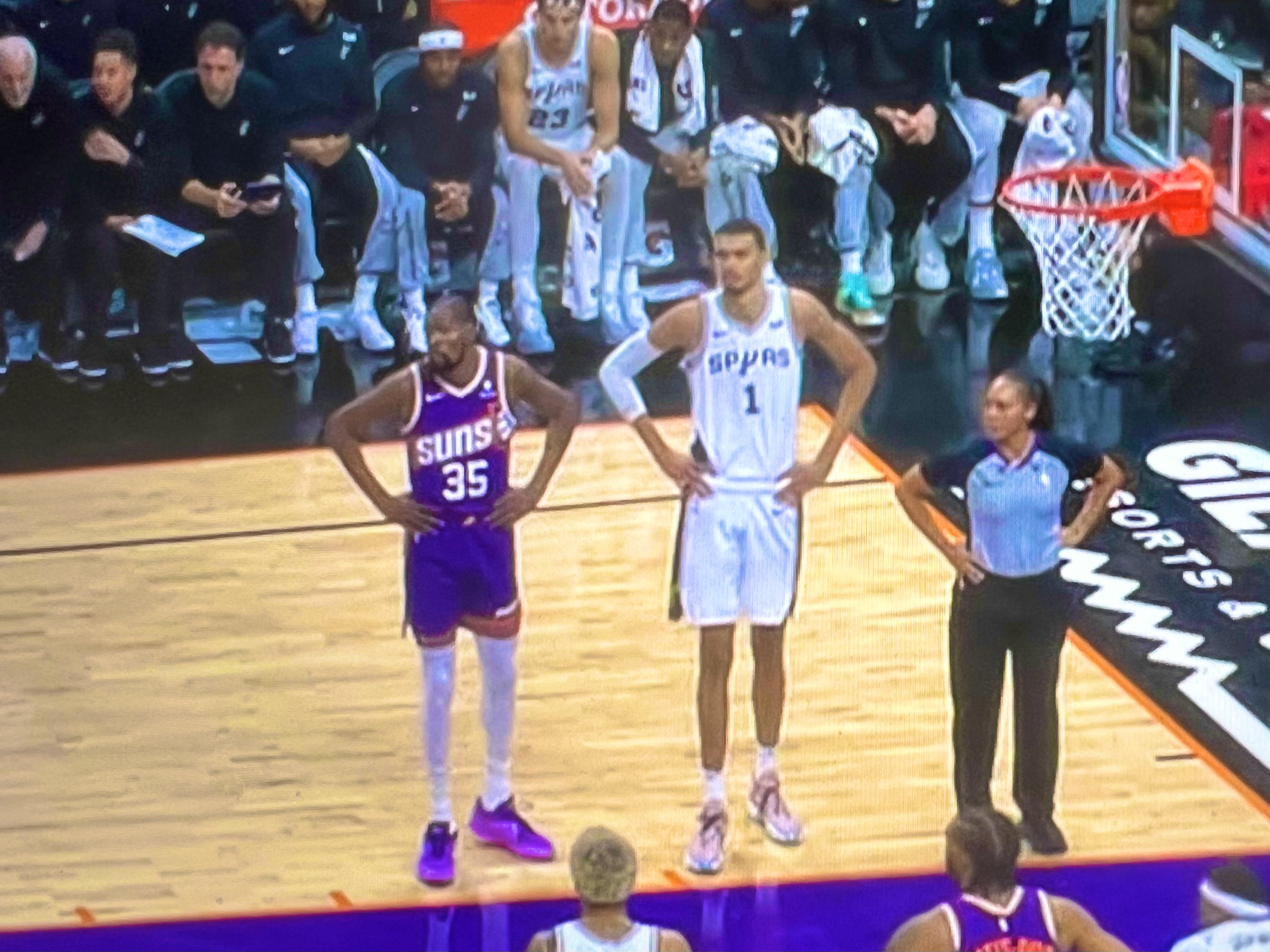 INSANE Victor Wembanyama 38 points career high highlights - Page 2