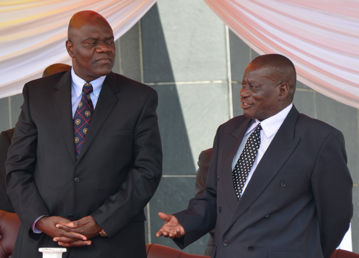 Robert Mugabe versus Solomon Mujuru (Part 2) Book Excerpt from: In ...