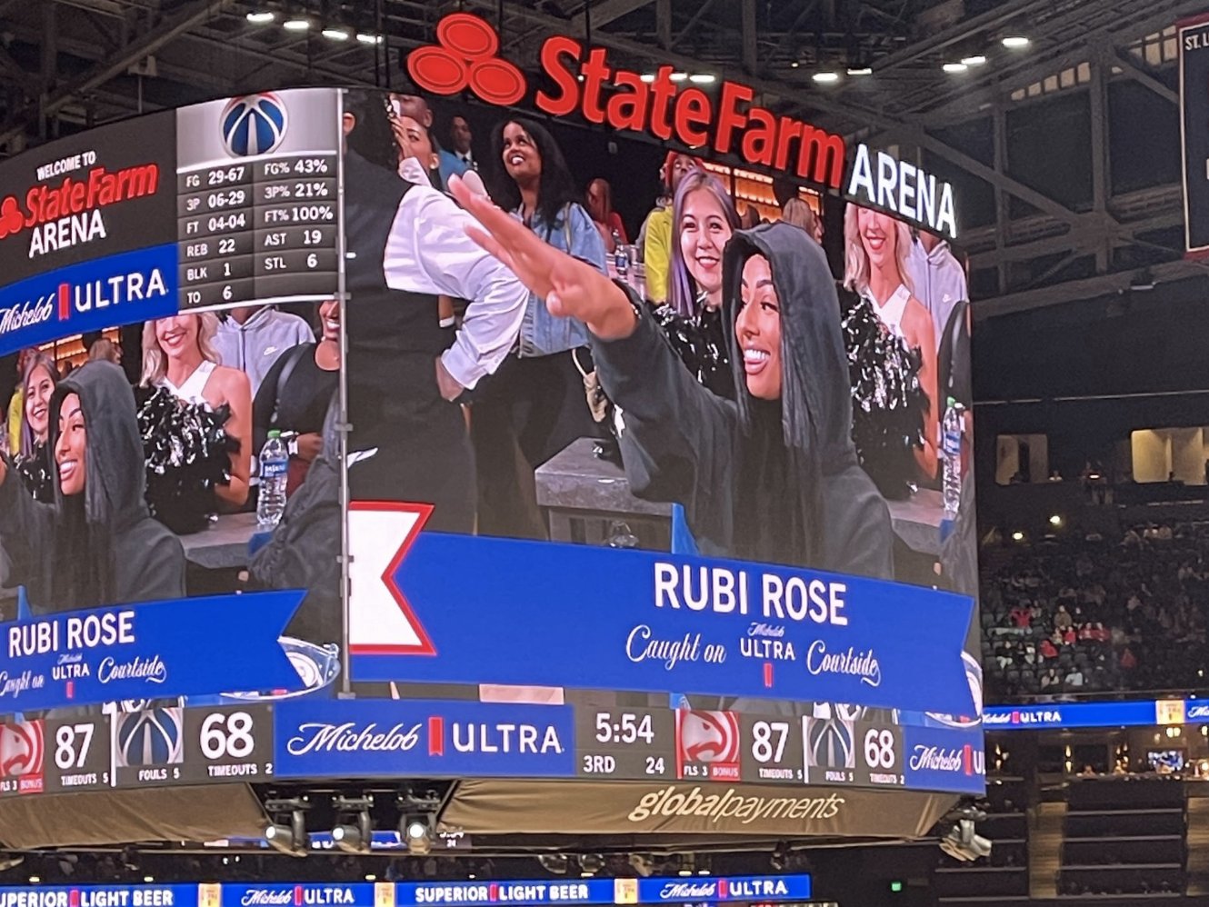 Rubi Rose took the Jordan Poole over tonight...