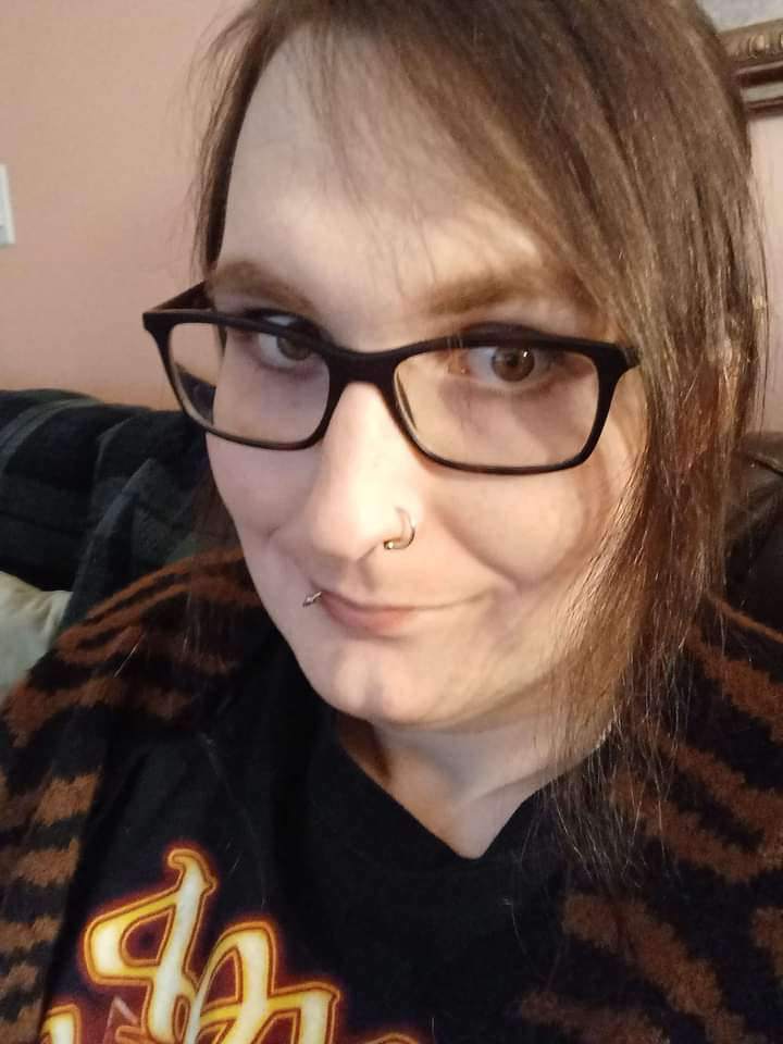 Allie Bee's Instagram, Twitter & Facebook on IDCrawl