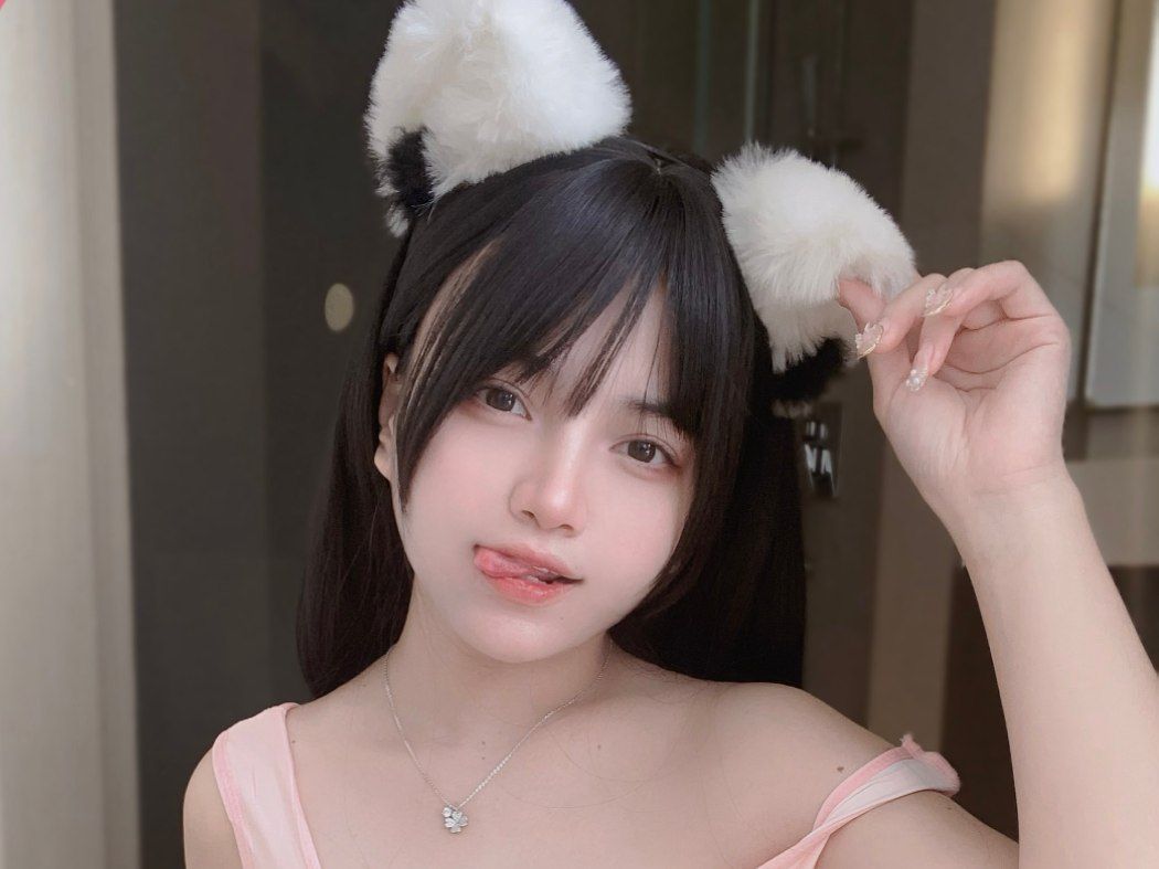 Angel Chan's Instagram, Twitter & Facebook on IDCrawl