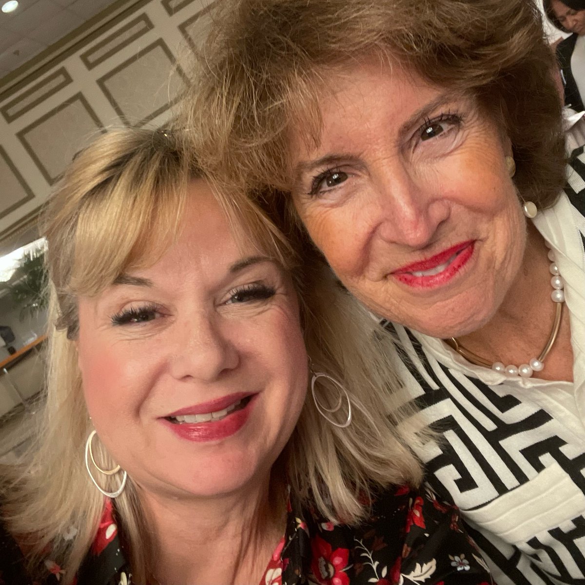 Gail Kaplan's Instagram, Twitter & Facebook on IDCrawl