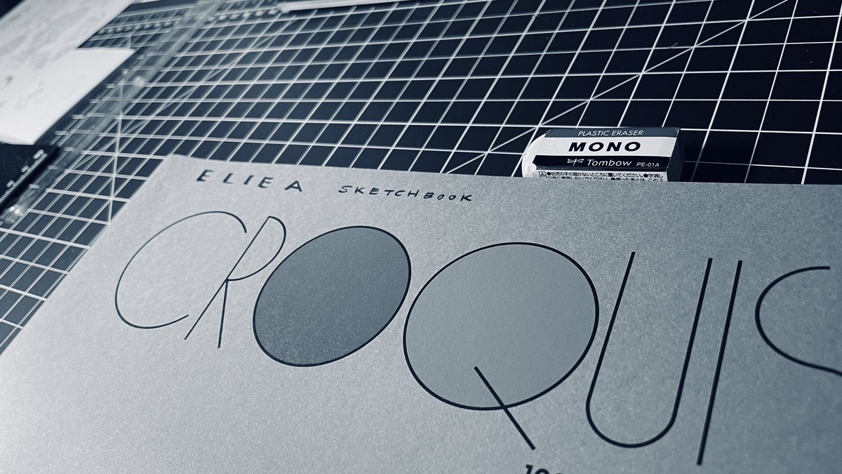 「Hey there, I am opening up commissions, feel free to get in 」Mykell ...