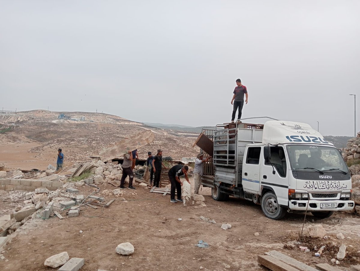 BREAKING: As we speak, the community of Khirbet Zanuta (South Hebron ...