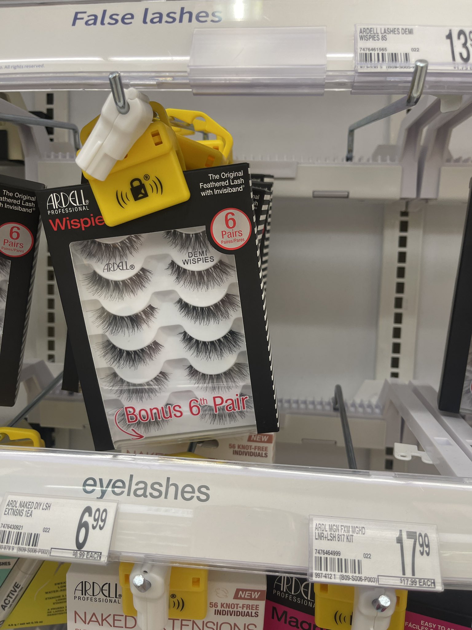 Ghetto Fake Eyelashes