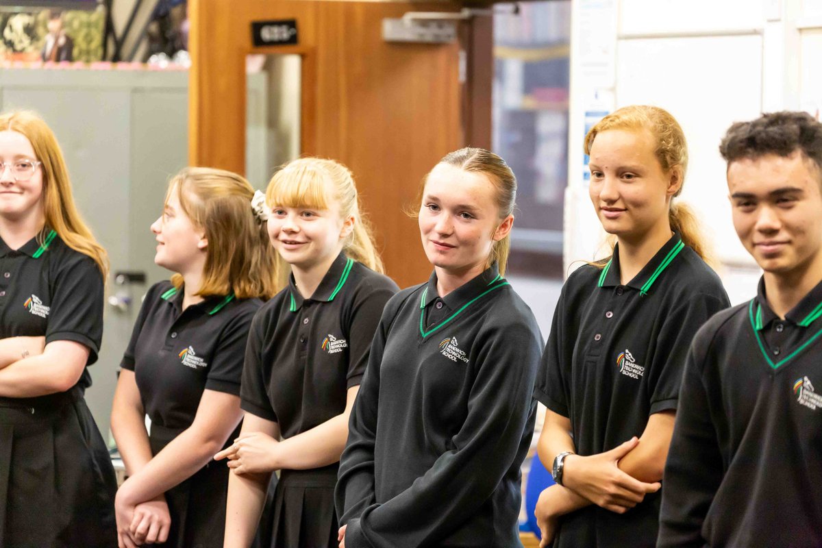 Welcome to Sandwich Technology School