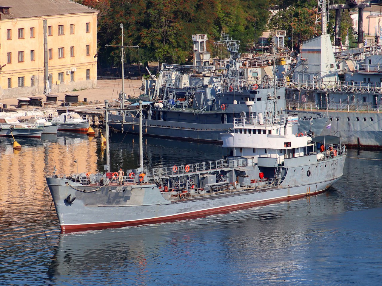 Nazi Tanker Britain's New Warship – A Type 83 Destroyer Concept