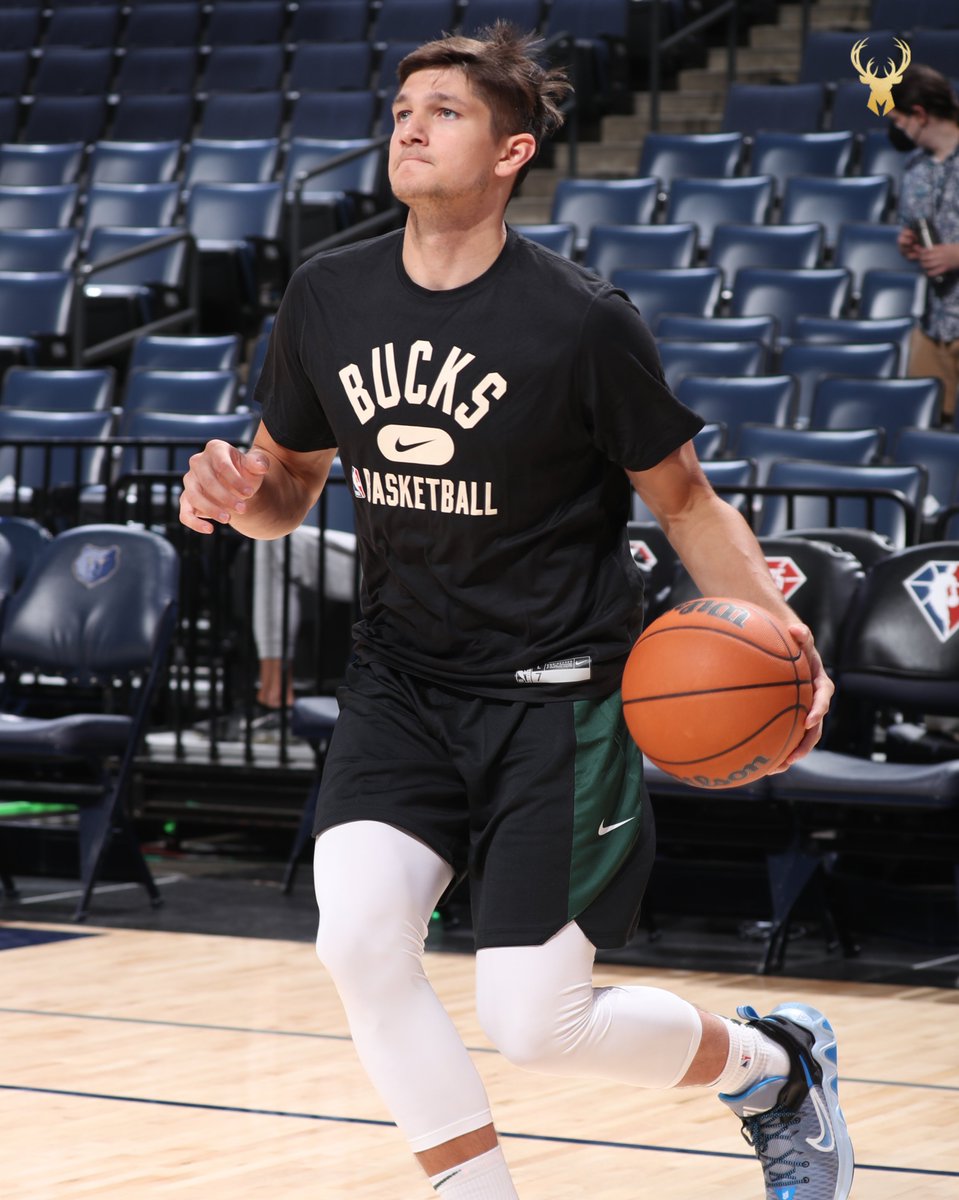 Our starting 5: ⭐️ George Hill ⭐️ Grayson Allen ⭐️ Jordan Nwora ⭐️ ...
