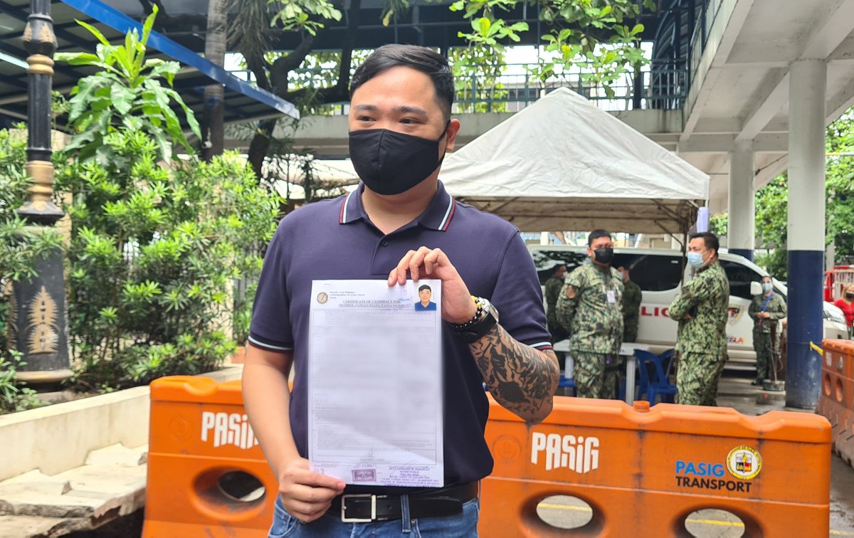 ABS-CBN News on Twitter: "Jay Eusebio files his COC for councilor (District 2) of Pasig. Eusebio ...