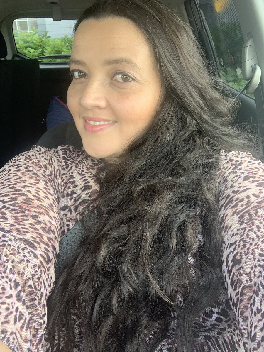 Selina Villa's Instagram, Twitter & Facebook on IDCrawl