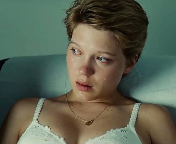 Lea Seydoux Crying