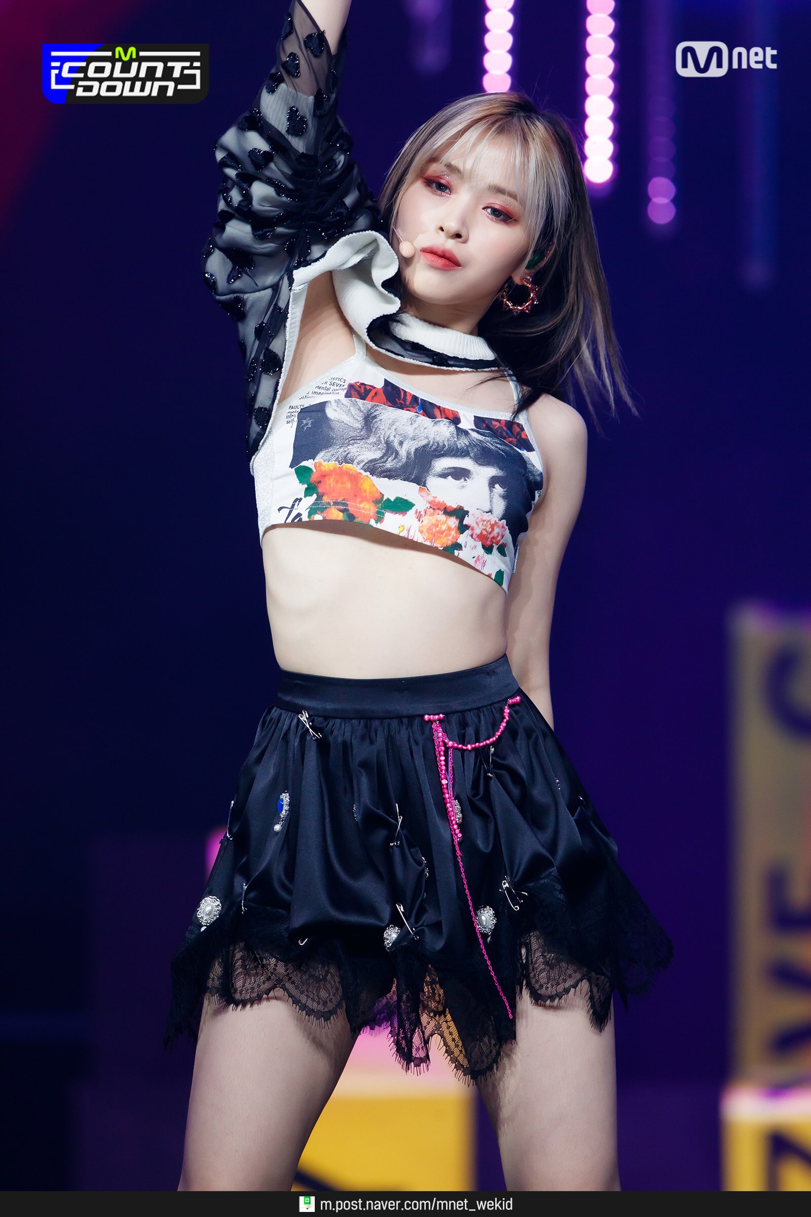 itzy elite 🌹 on Twitter: "210930 mcountdown #LOCO 🖇https://t.co/kiFCxPRqKQ #ITZY @ITZYofficial ...