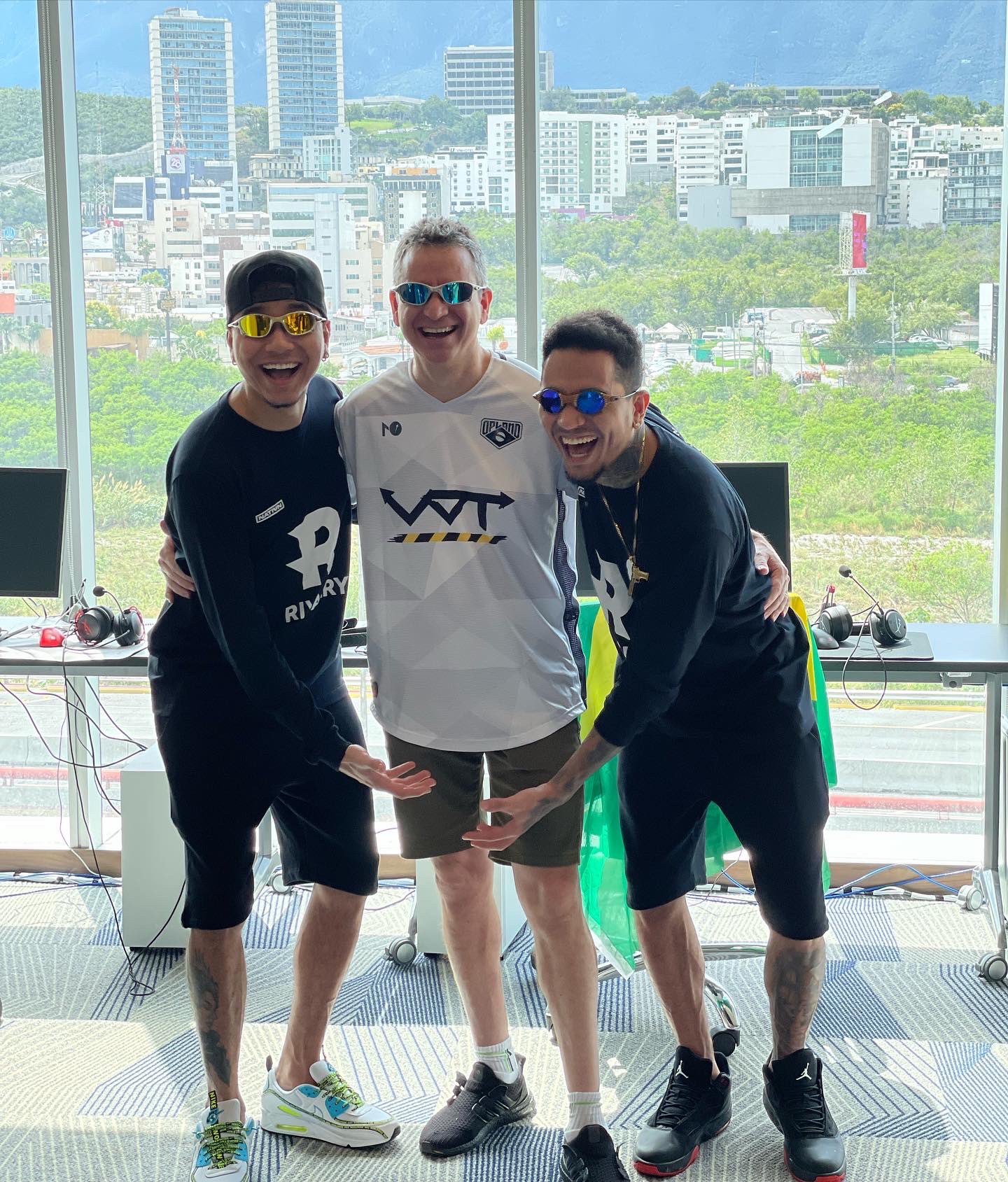 Lucas Teles on Twitter: "Olha quem veio acompanhar o RMR! ️ ️ ️ https://t.co/E30eRb5lQW" / Twitter