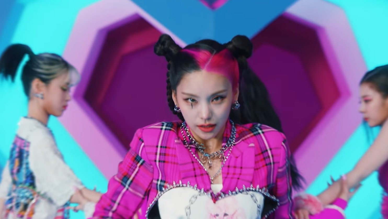 For Itzy On Twitter Now This Is How You Do An Itzy Intro Https T