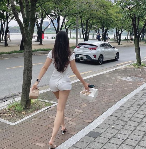 노팬티 섹시 슴부심 핫바디 노출 야노 여대생 집순이 스타킹 비키니 섹시녀 노출녀 가슴골 수영복 라이키