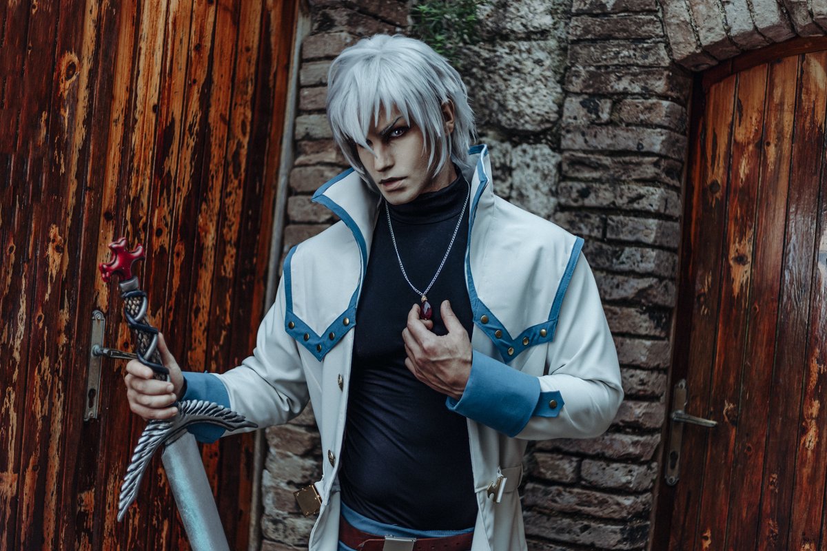 Soma Cruz cosplay by @cosplay_taryn : r/castlevania