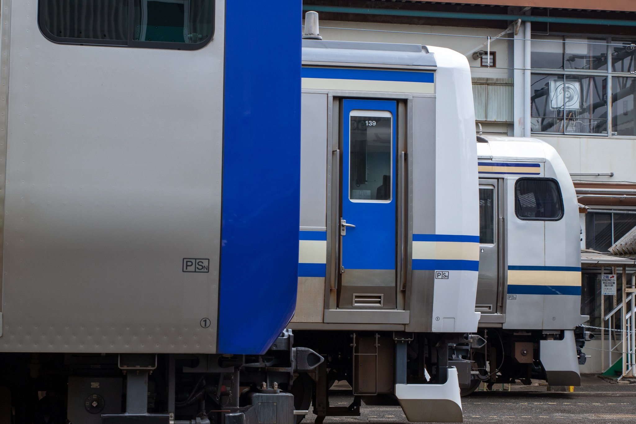 あおとく on Twitter: "2021/9/25 E217系鎌倉車クラY-47編成(元マリR-13編成) E231系松戸車マト139編成 E235系鎌倉車クラJ-01編成 ※東京総合車両 ...