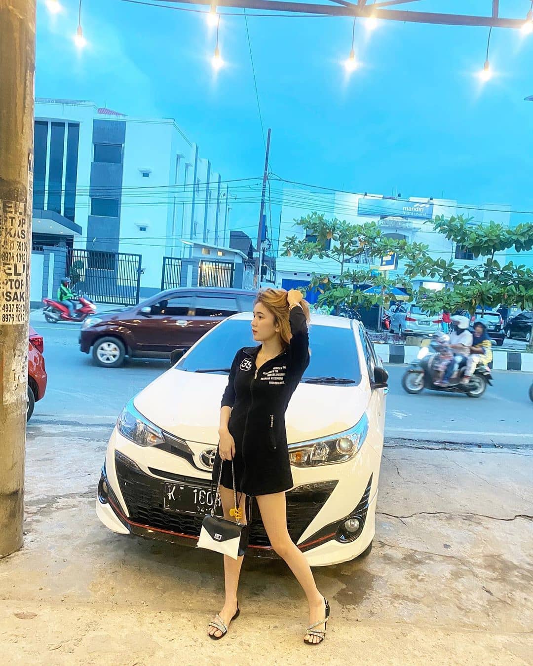 Aprilia Open Bo Kediri on Twitter: "yg mau malam mingguan di room saya WhatsApp saja yaa.!more ...