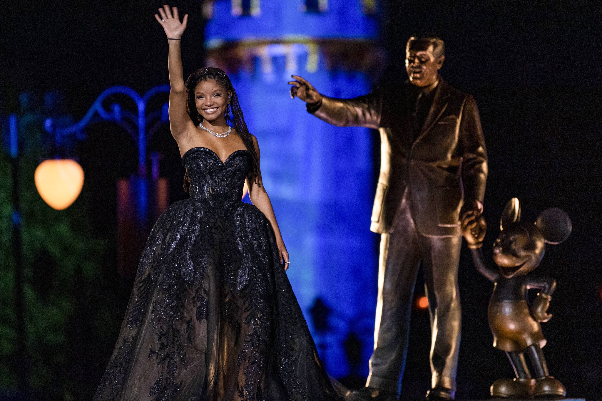 Pop Crave On Twitter Halle Bailey Looks Absolutely Beautiful For Disney Worlds Upcoming 50th
