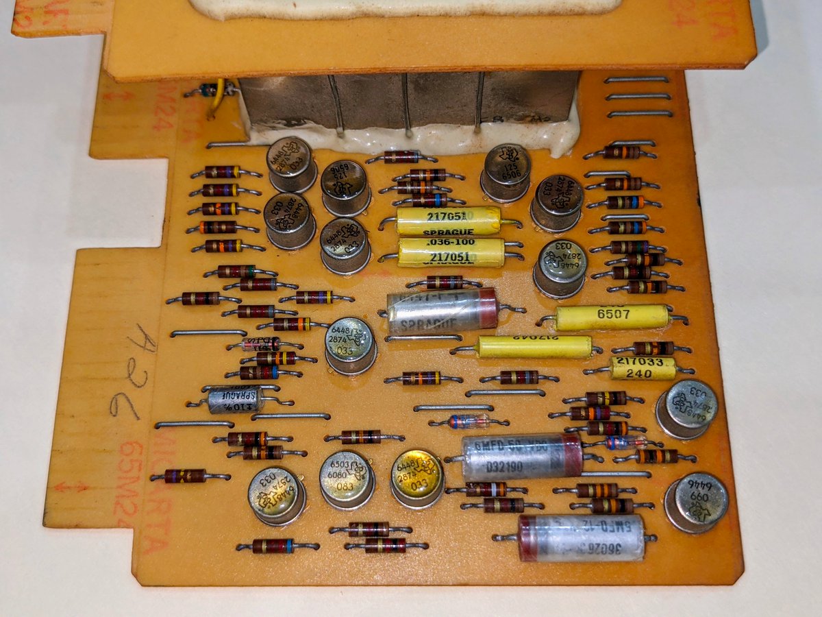 Ken Shirriff on Twitter: "To find out more, I reverse-engineered the circuit by tracing out the ...