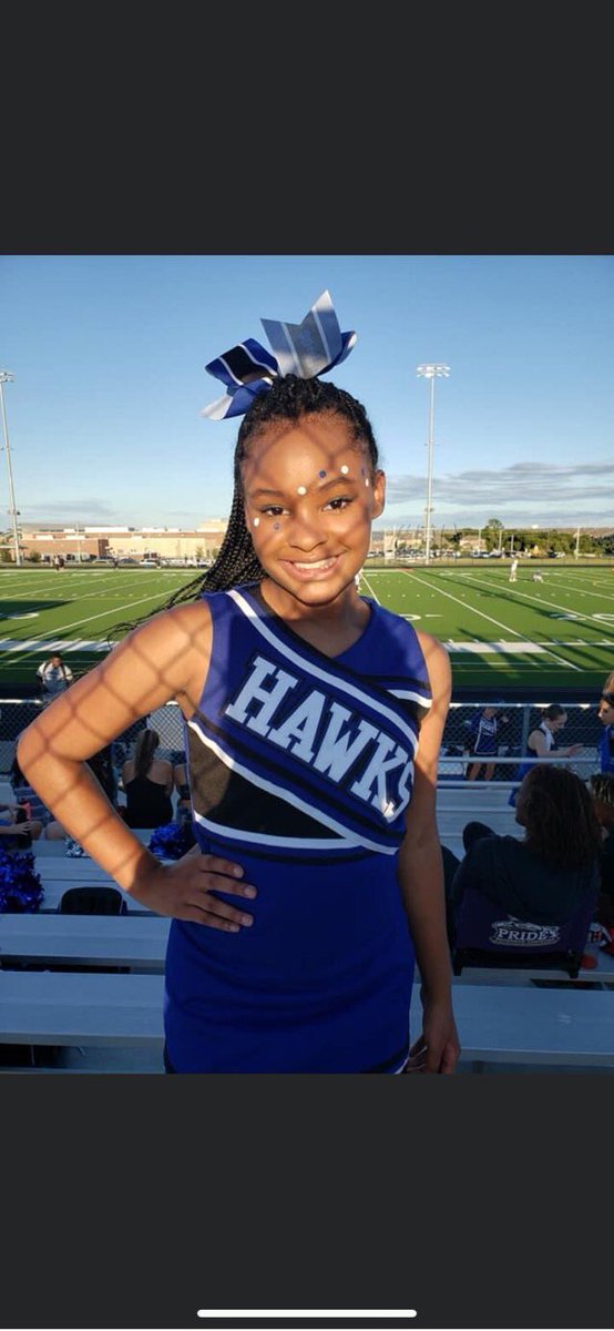 Middle School Cheerleader Split