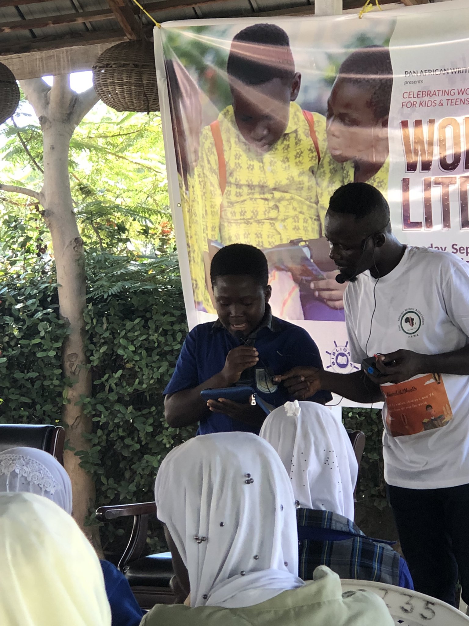 Ama Dadson CEO AkooBooks Audio 🇬🇭 on Twitter: "Reading games with Oswald powered by @worldreader ...