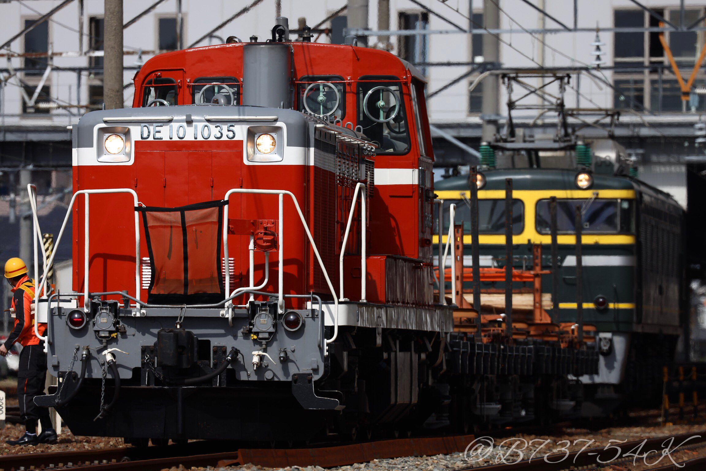 ばなな⊿ on Twitter: "2021/05/14 工9571 和邇・鯖江・小松・松任 EF81-113+チキ2車 (松任入換DE10-1035) https://t.co ...