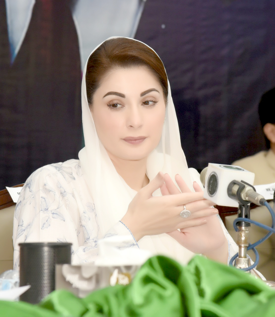 Sarim Ansari on Twitter: "My leader @MaryamNSharif at PMLN Central Secretariat for Sahiwal ...