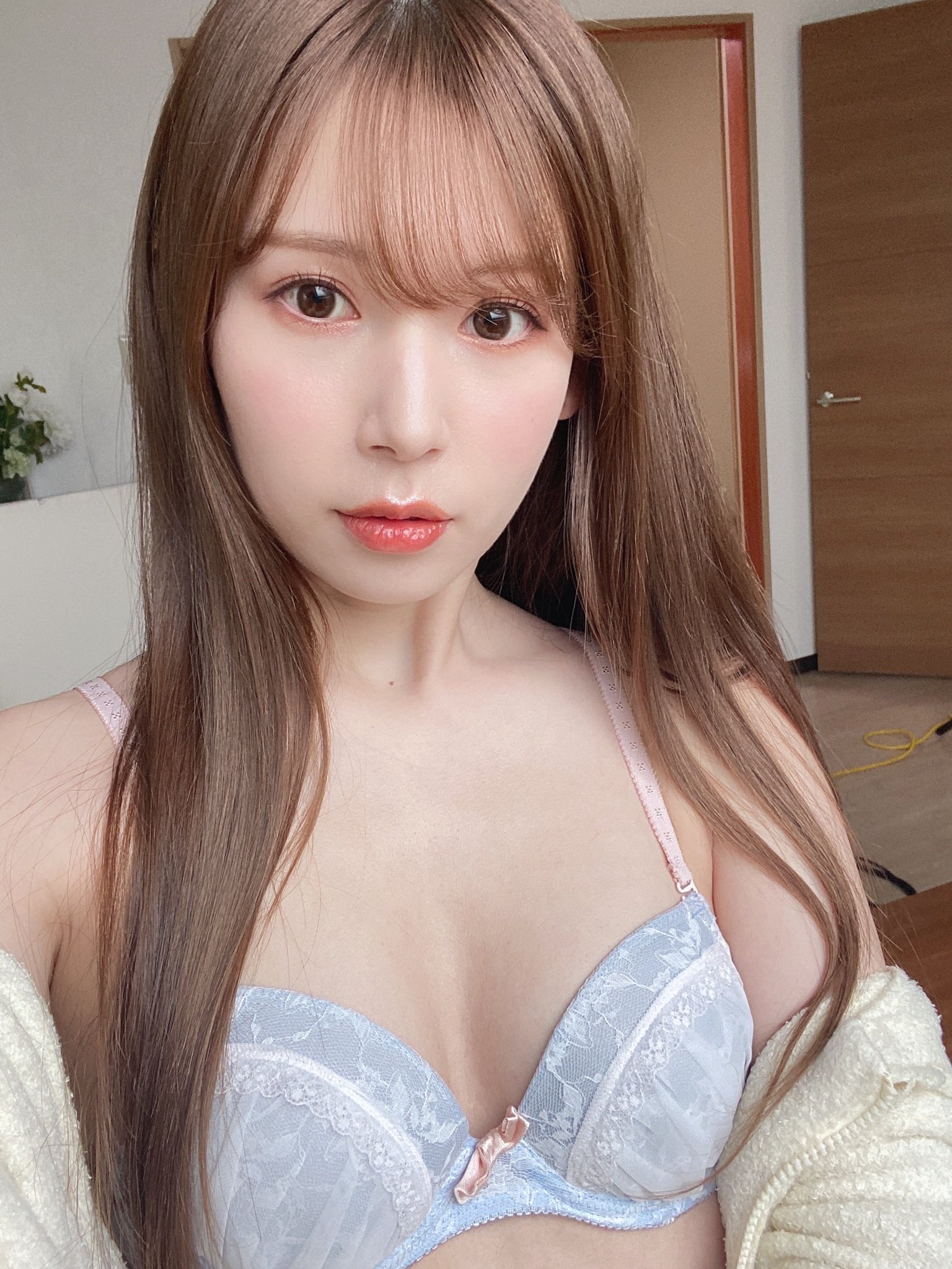 TRE台北國際成人展 on Twitter: "【10月1日12:00開催】 女優應援活動2nd來了😍明里紬親筆簽名超香的～ JR24h👉https://t.co/qVreCMxF3x ※台湾 ...