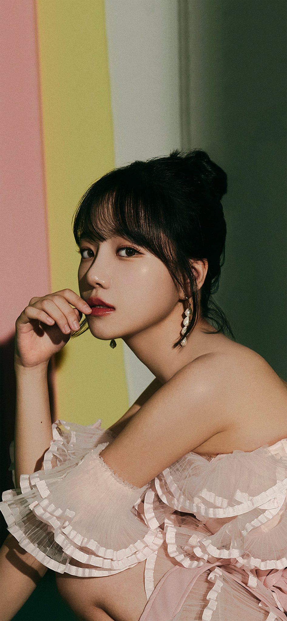 izone lockscreens on Twitter: "izone lockscreen yuri glassy visual photo #4 lockscreen #조유리 ...