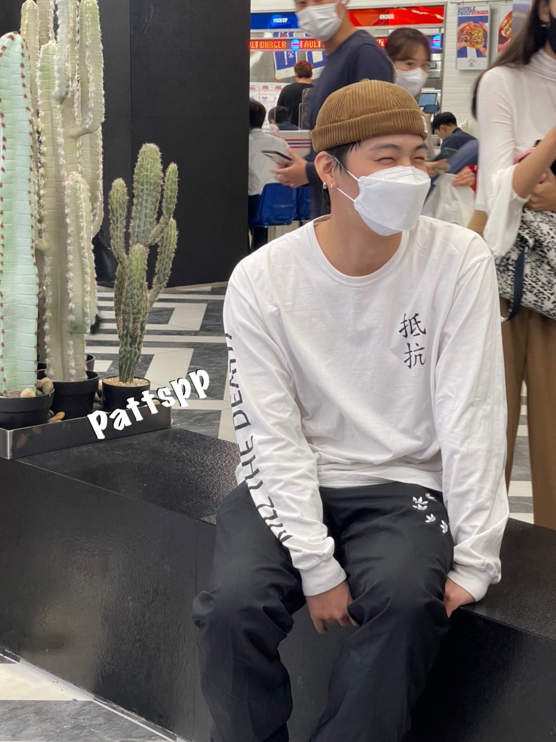 JAY B / Jaebeom¨ on Twitter: "Jaebeom at the pop up store…