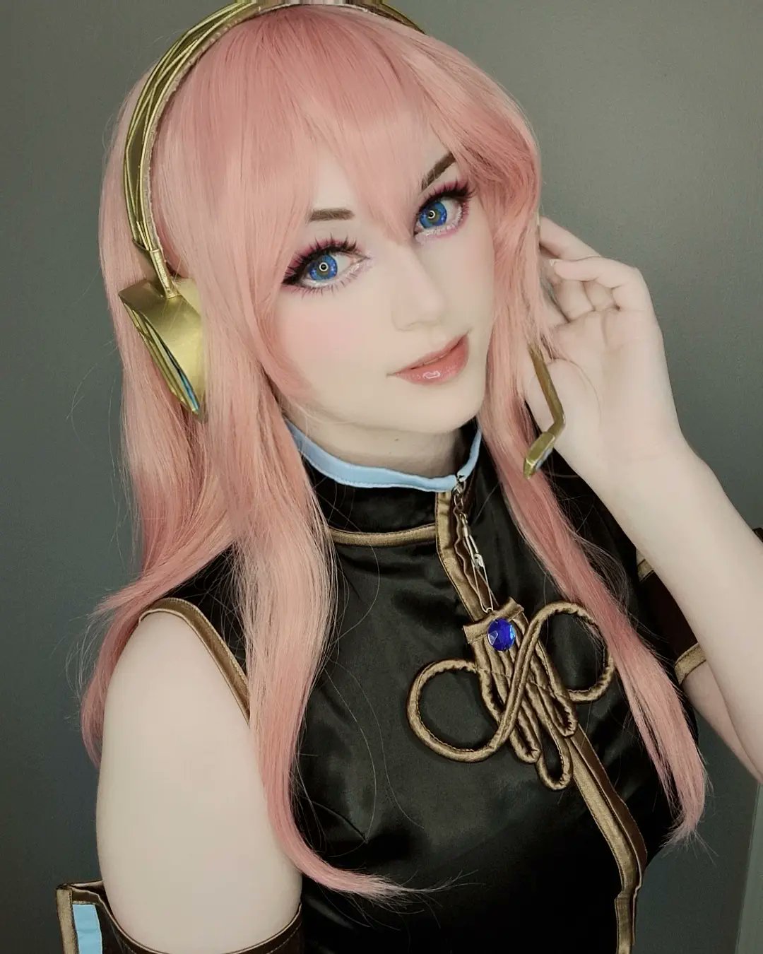 Luka Megurine Cosplay Wig