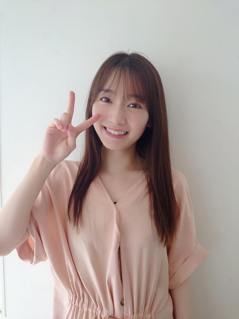 ブブカ編集部 on Twitter: "#櫻坂46 が表紙を飾るBUBKA11月号発売中‼️ 本日は #守屋麗奈 さんのオフショットをお届け🌸 シェアハウスグラビアを是非誌面でもご覧下さい🏠️ ...