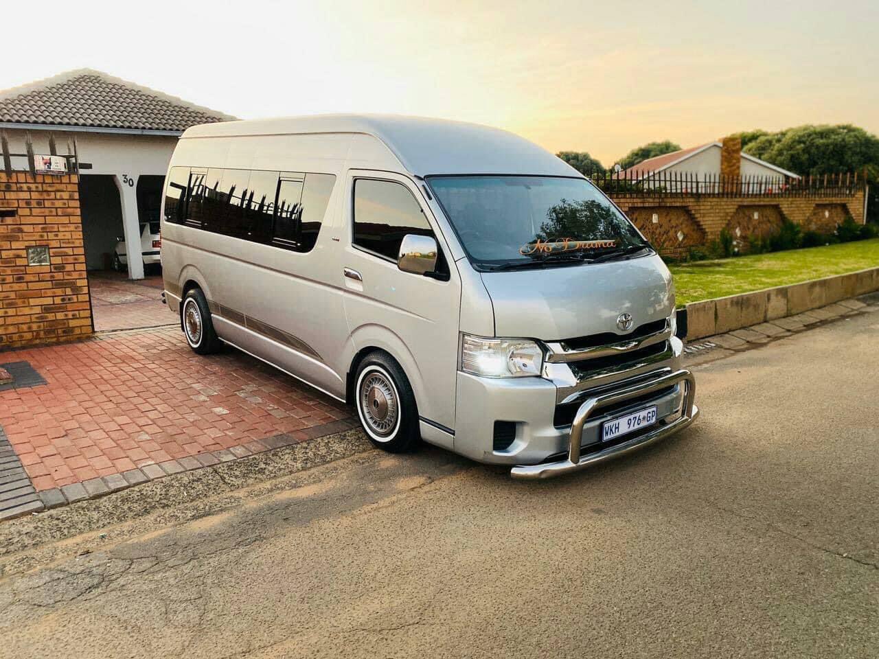 Toyota Quantum Sport